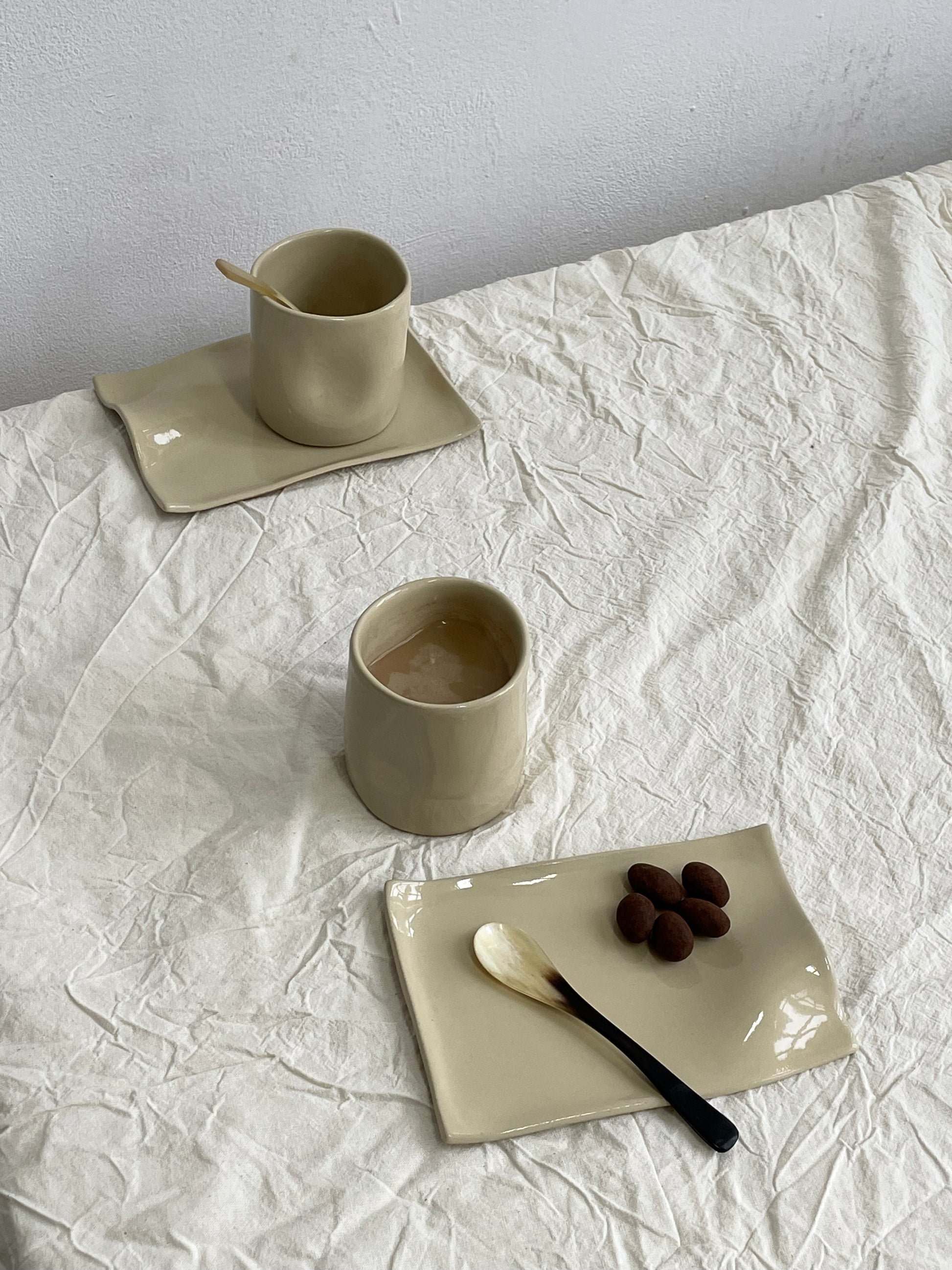 VANILLA SET – LESS